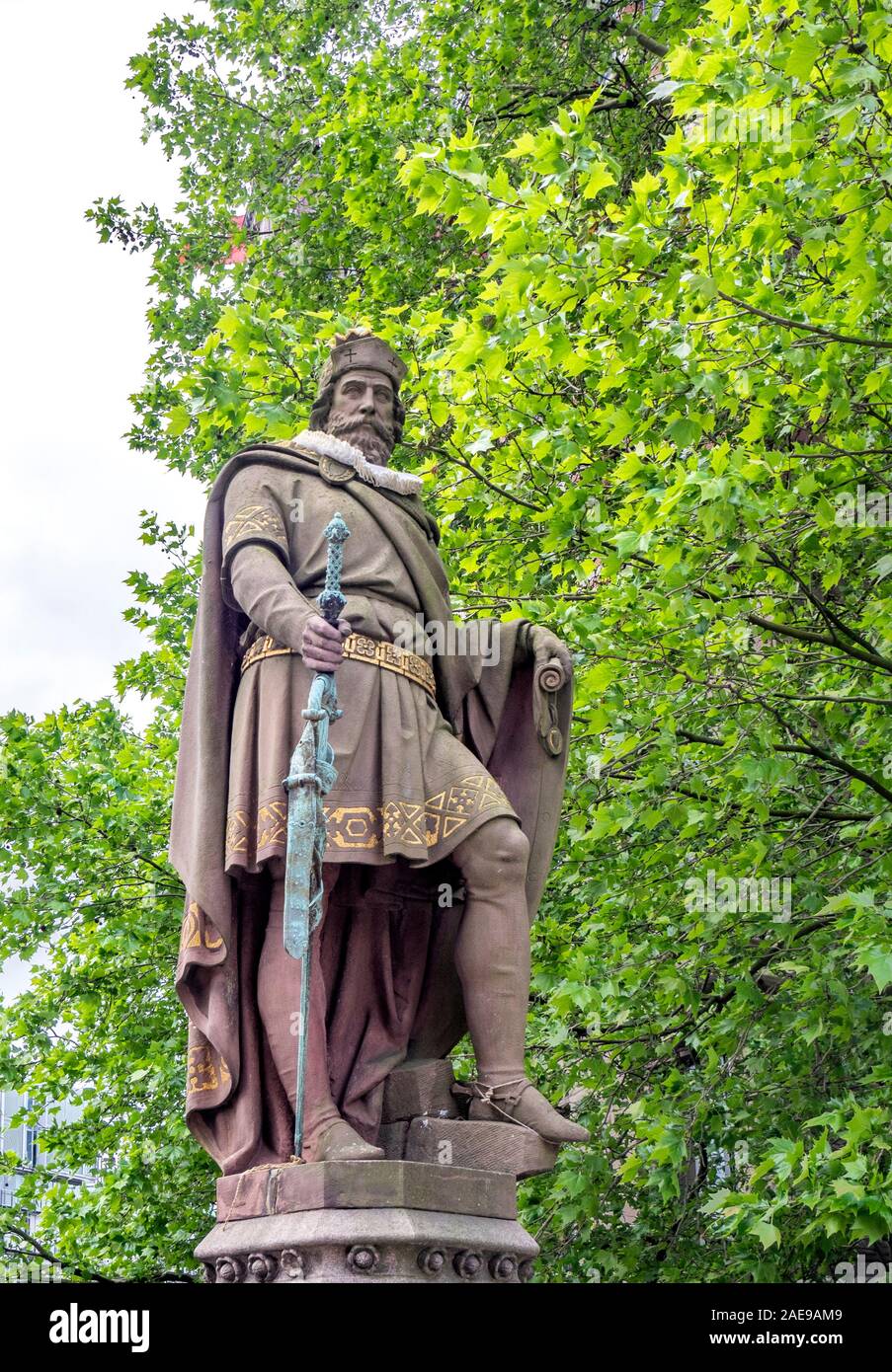 Statue von Graf Adolf III. Von Engelbert Peiffer Bildhauer auf der ...