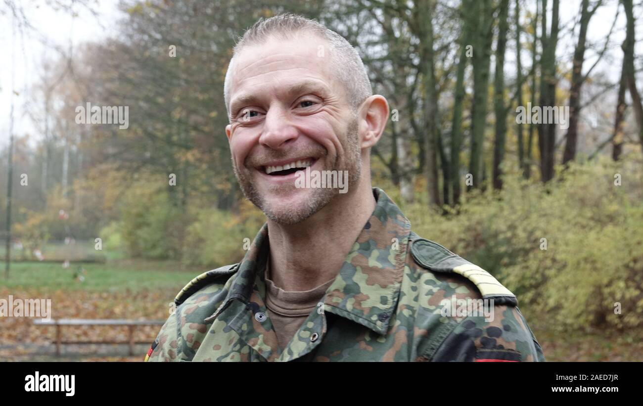 21 November 2019, Schleswig-Holstein, Eckernförde: Sven Rump ...