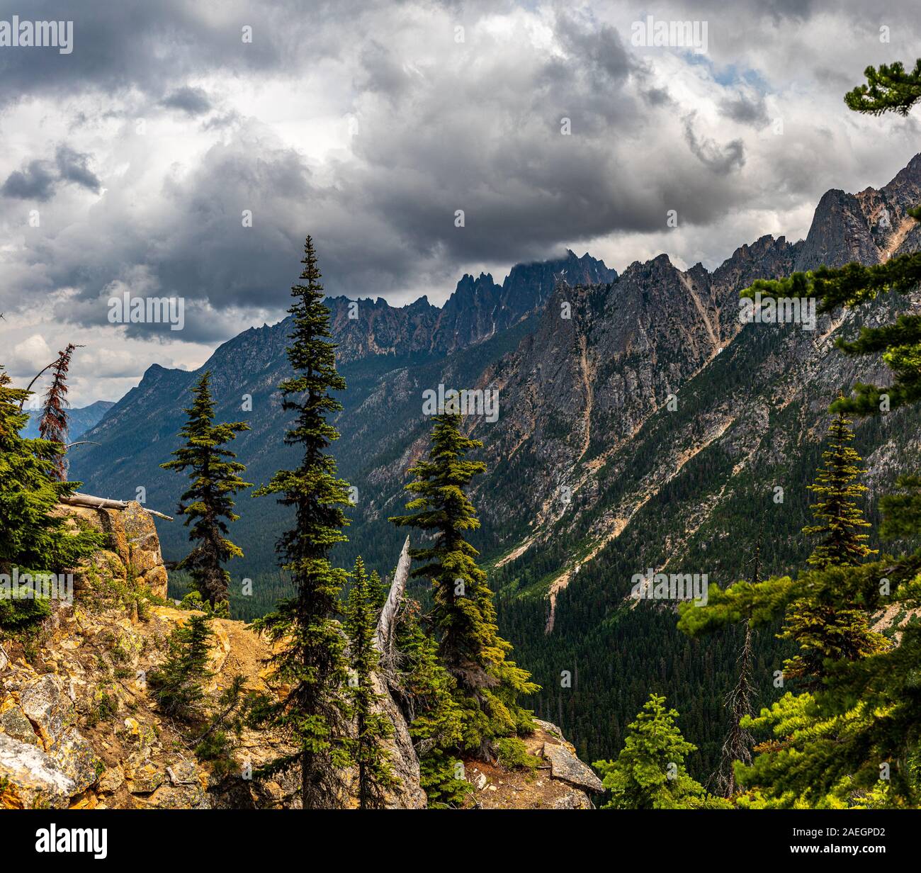 North Cascades National Park ist ein Remote, schroffe Wildnis im Norden ...
