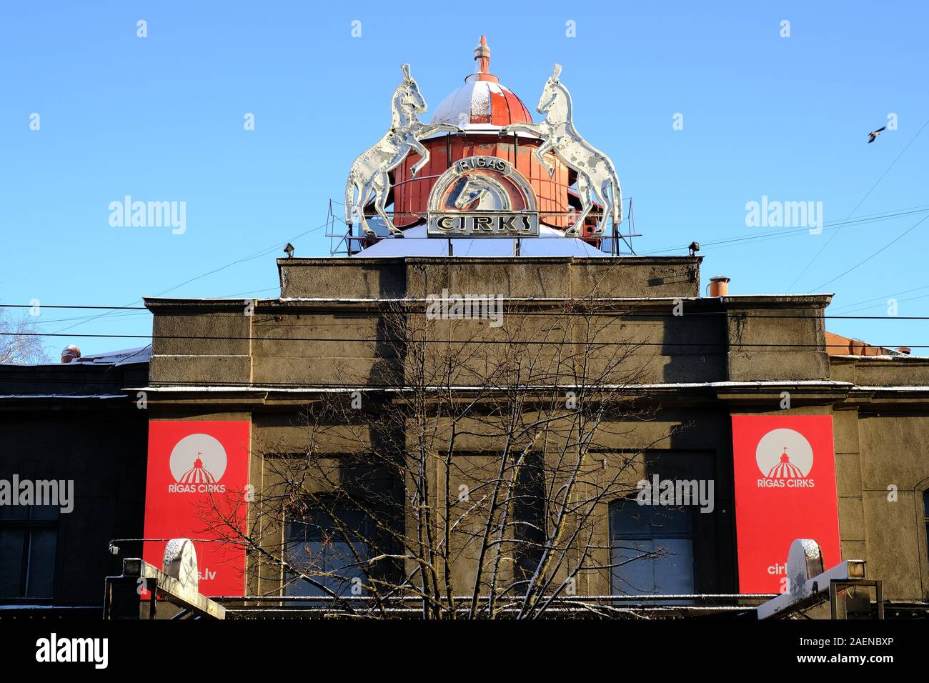Riga zirkus -Fotos und -Bildmaterial in hoher Auflösung – Alamy