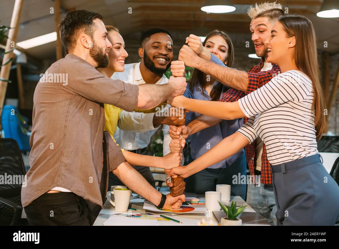 Erfolg bauen team -Fotos und -Bildmaterial in hoher Auflösung – Alamy