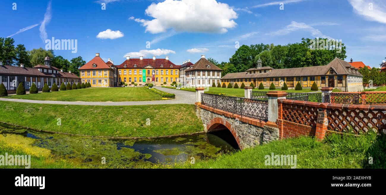 Oranienbaum schloss -Fotos und -Bildmaterial in hoher Auflösung – Alamy