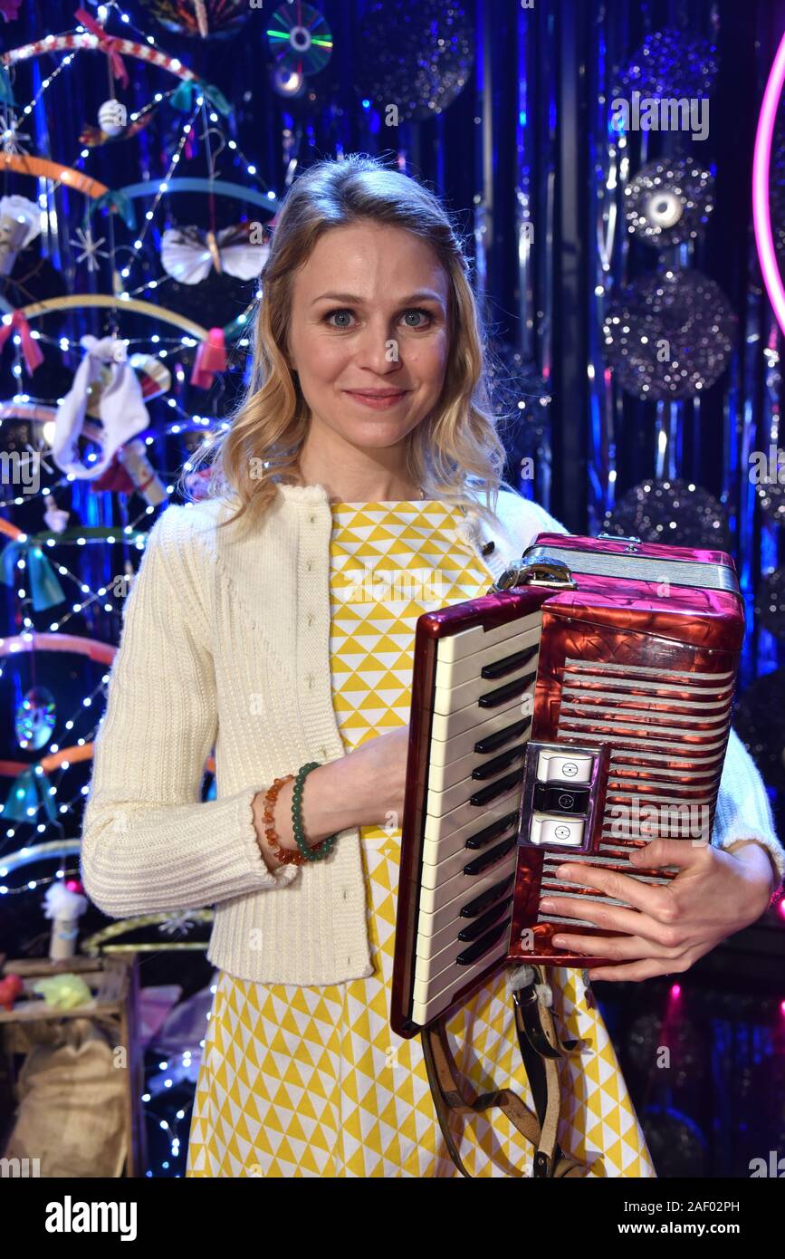 Köln, Deutschland. 10 Dez, 2019. Die Kabarettistin und Schauspielerin ...