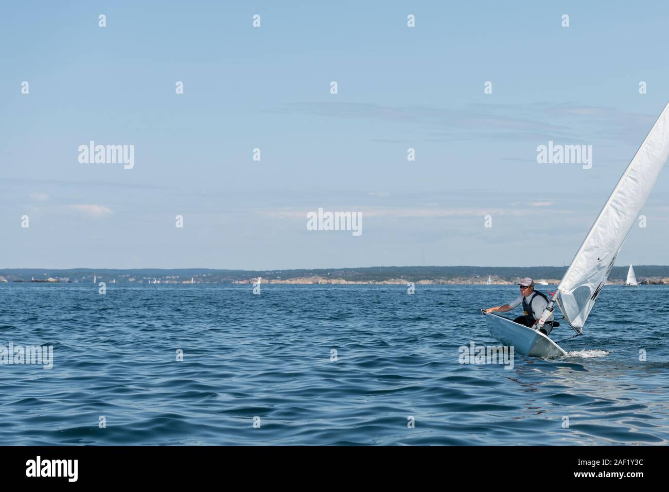 Meer sportboot -Fotos und -Bildmaterial in hoher Auflösung – Alamy
