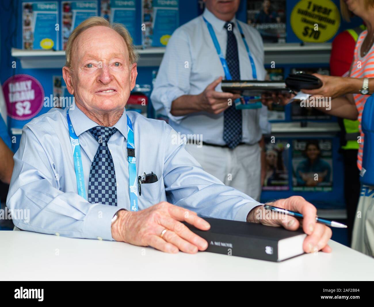 Rod laver tennis -Fotos und -Bildmaterial in hoher Auflösung – Alamy