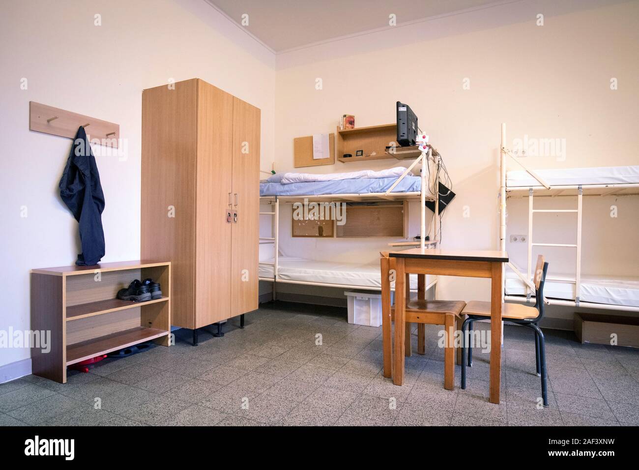 Acht jahre haft -Fotos und -Bildmaterial in hoher Auflösung – Alamy