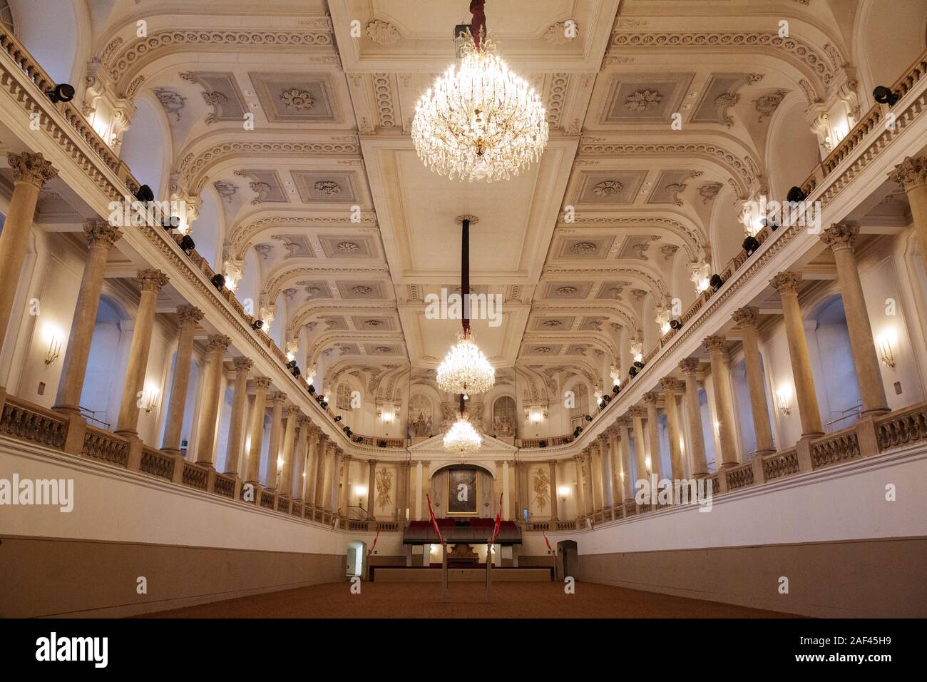 Spanische hofreitschule saal -Fotos und -Bildmaterial in hoher ...