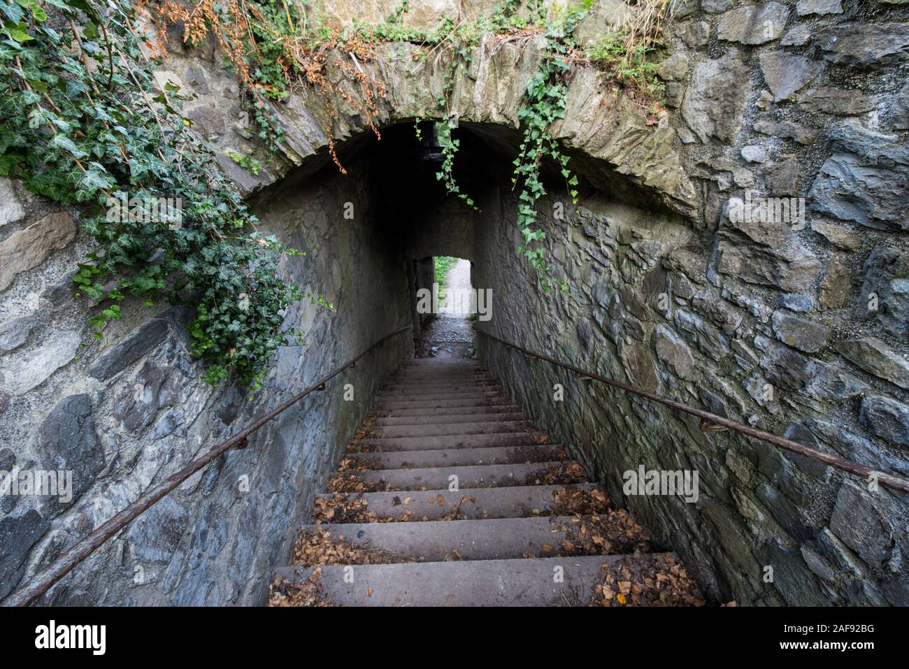 Castle ruin hohentwiel -Fotos und -Bildmaterial in hoher Auflösung – Alamy