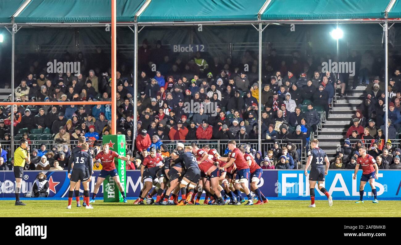 London, Großbritannien. 14 Dez, 2019. Sarazenen schließen sich an der ...