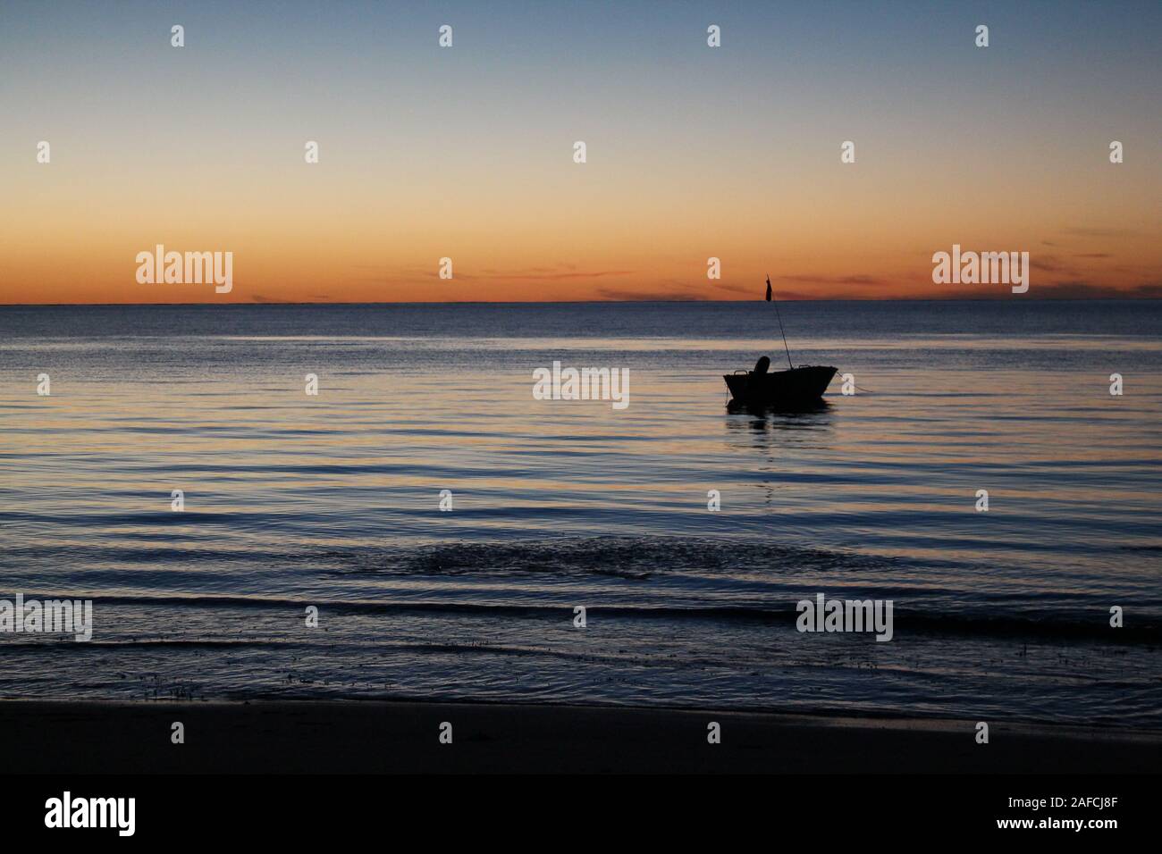 Verankert schmuddelig -Fotos und -Bildmaterial in hoher Auflösung – Alamy