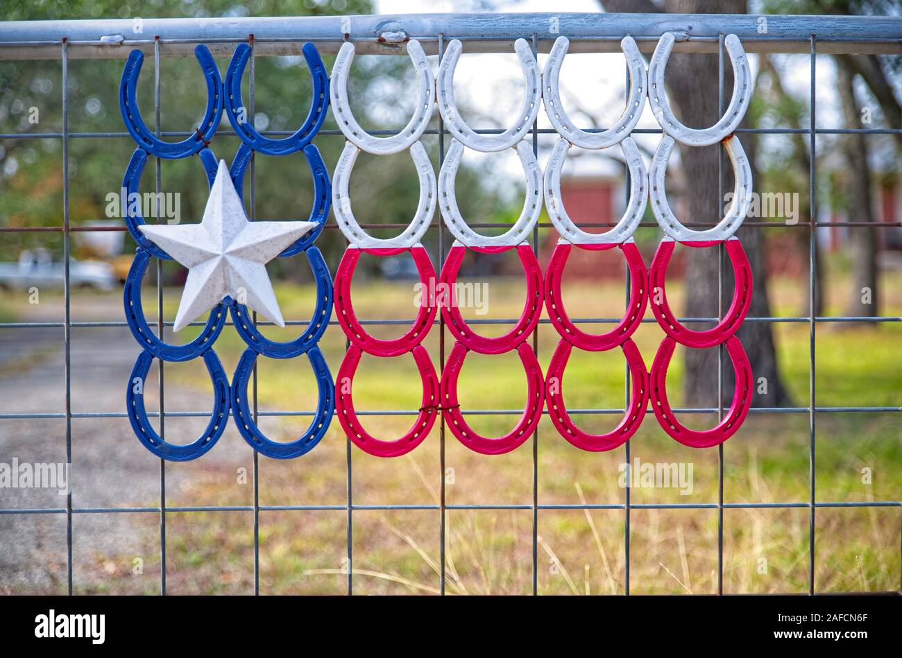 Zaun aus hufeisen -Fotos und -Bildmaterial in hoher Auflösung – Alamy