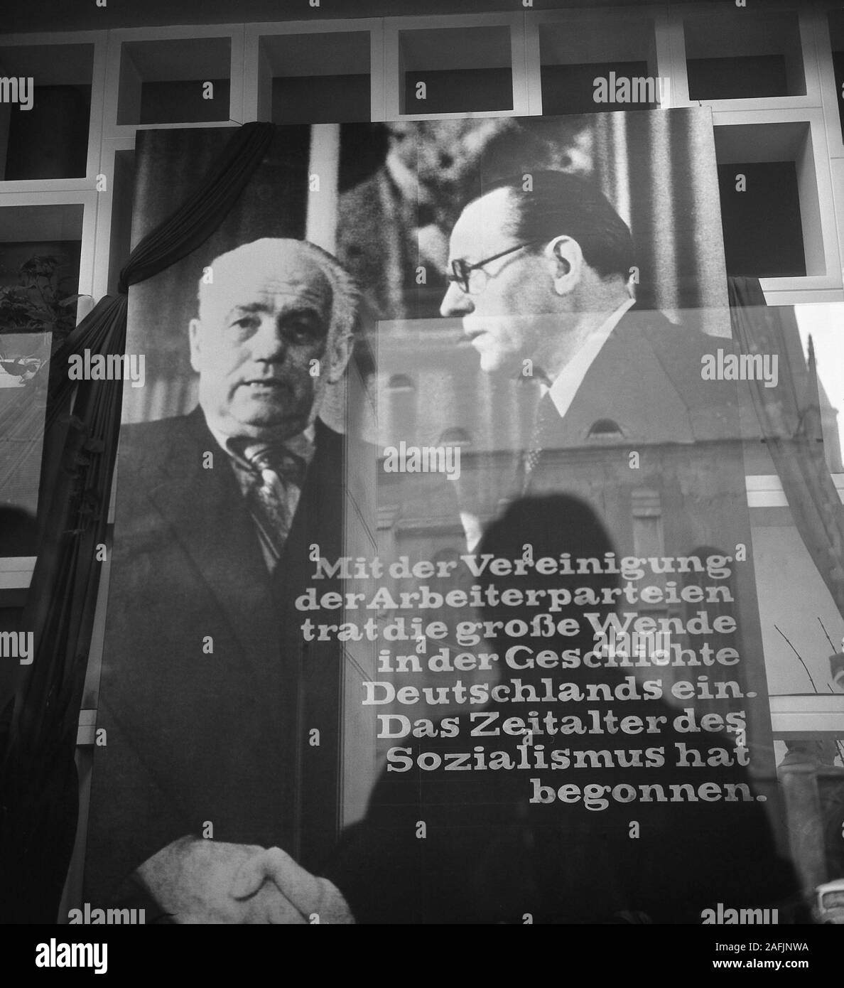 Ddr poster leipzig -Fotos und -Bildmaterial in hoher Auflösung – Alamy