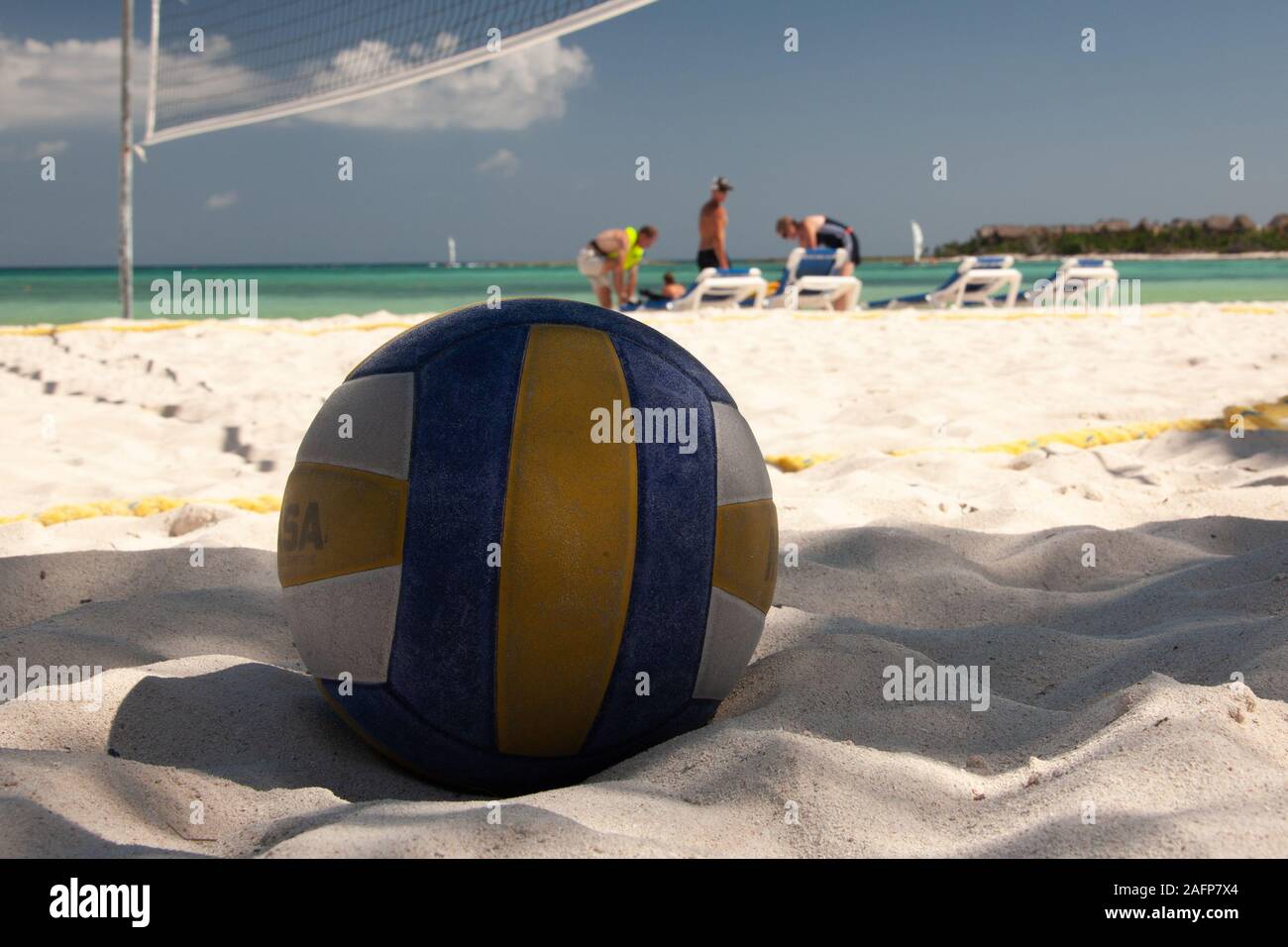 Beach volleyball ball -Fotos und -Bildmaterial in hoher Auflösung – Alamy
