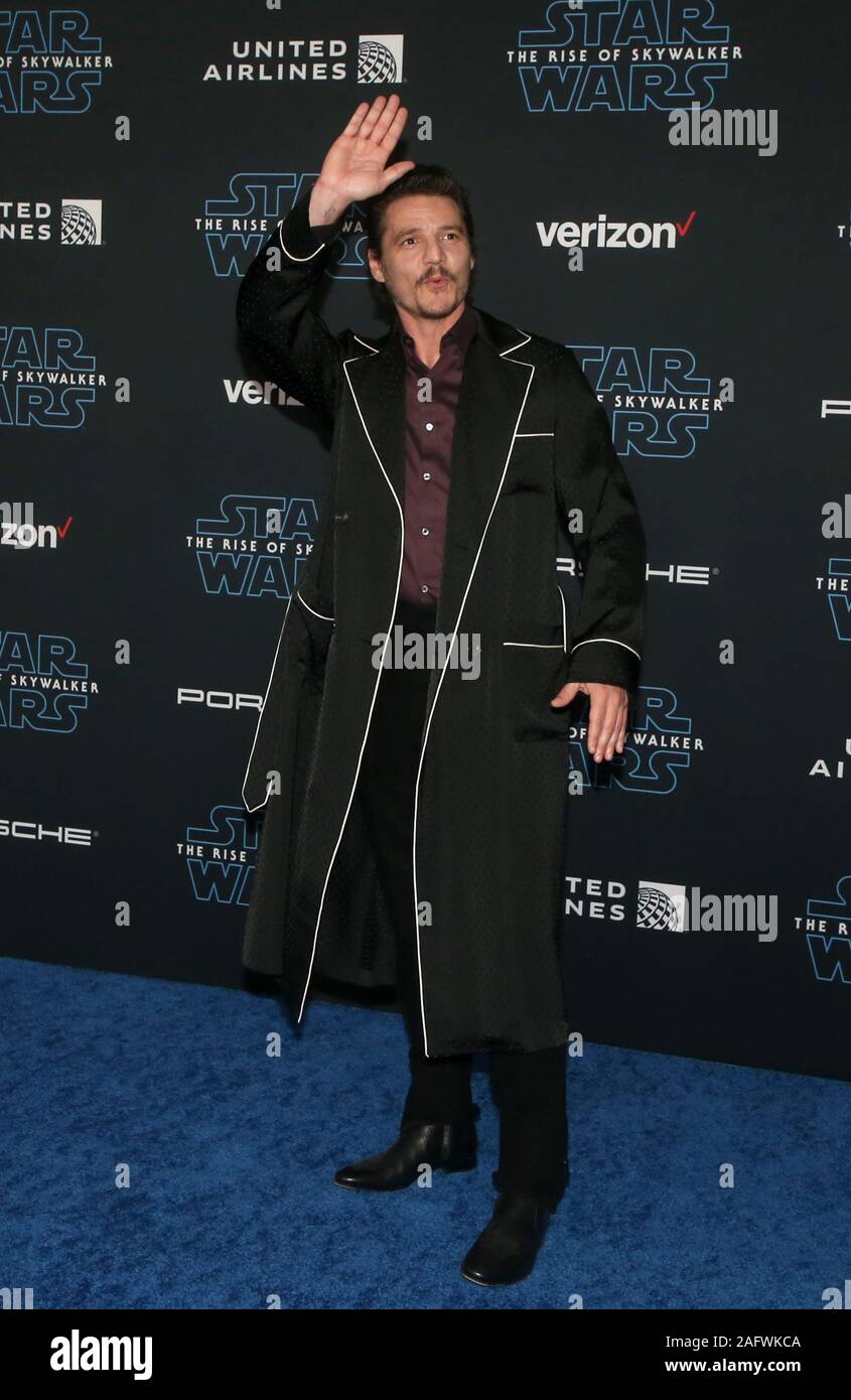 Hollywood, Kalifornien, USA. 16 Dez, 2019. Pedro Pascal. Premiere von ...