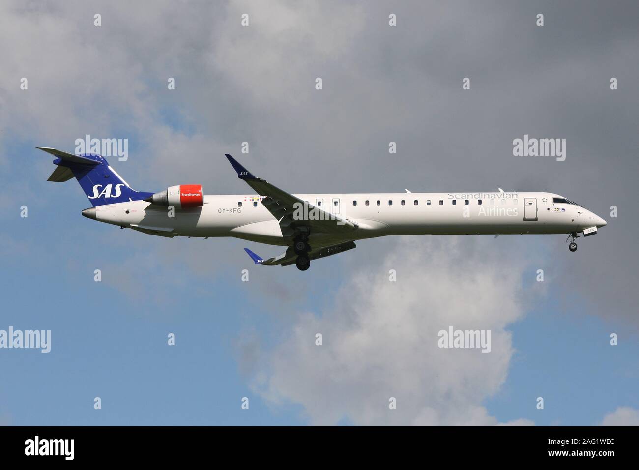 Bombardier crj 900 flugzeuge -Fotos und -Bildmaterial in hoher ...