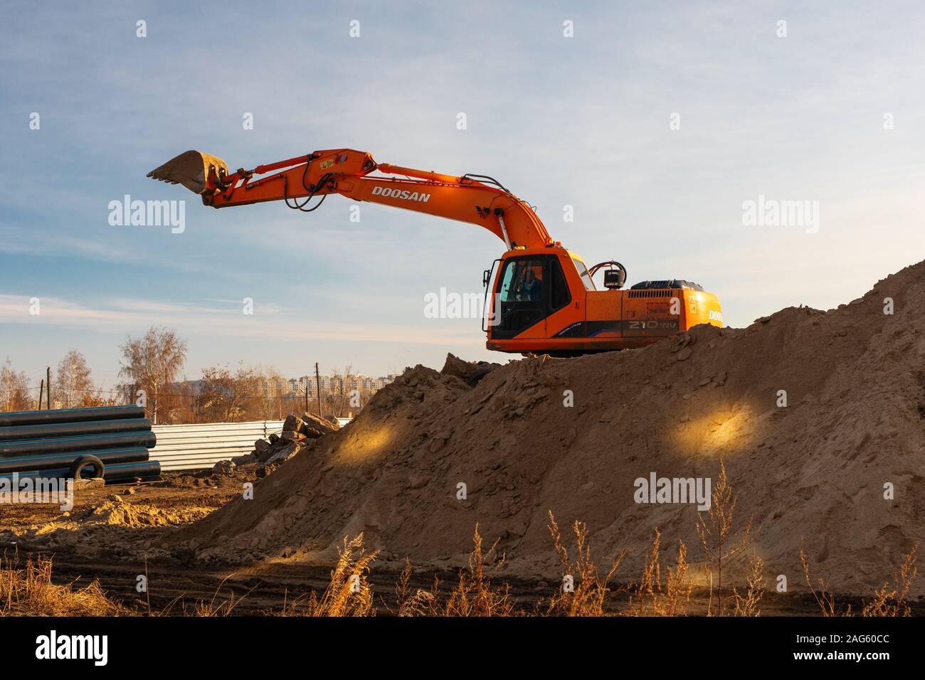 Doosan bagger -Fotos und -Bildmaterial in hoher Auflösung – Alamy