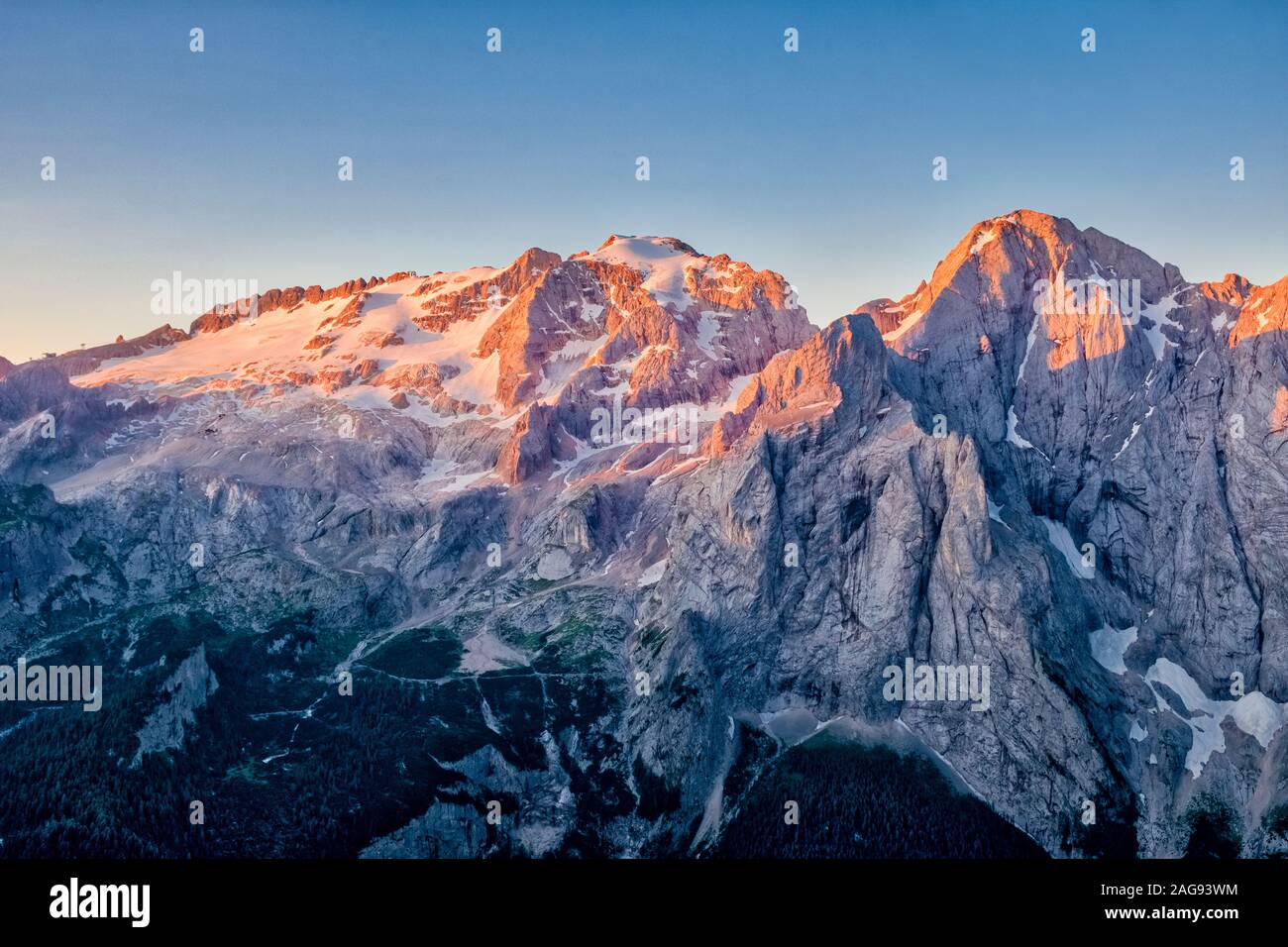 Marmolada pass -Fotos und -Bildmaterial in hoher Auflösung – Alamy