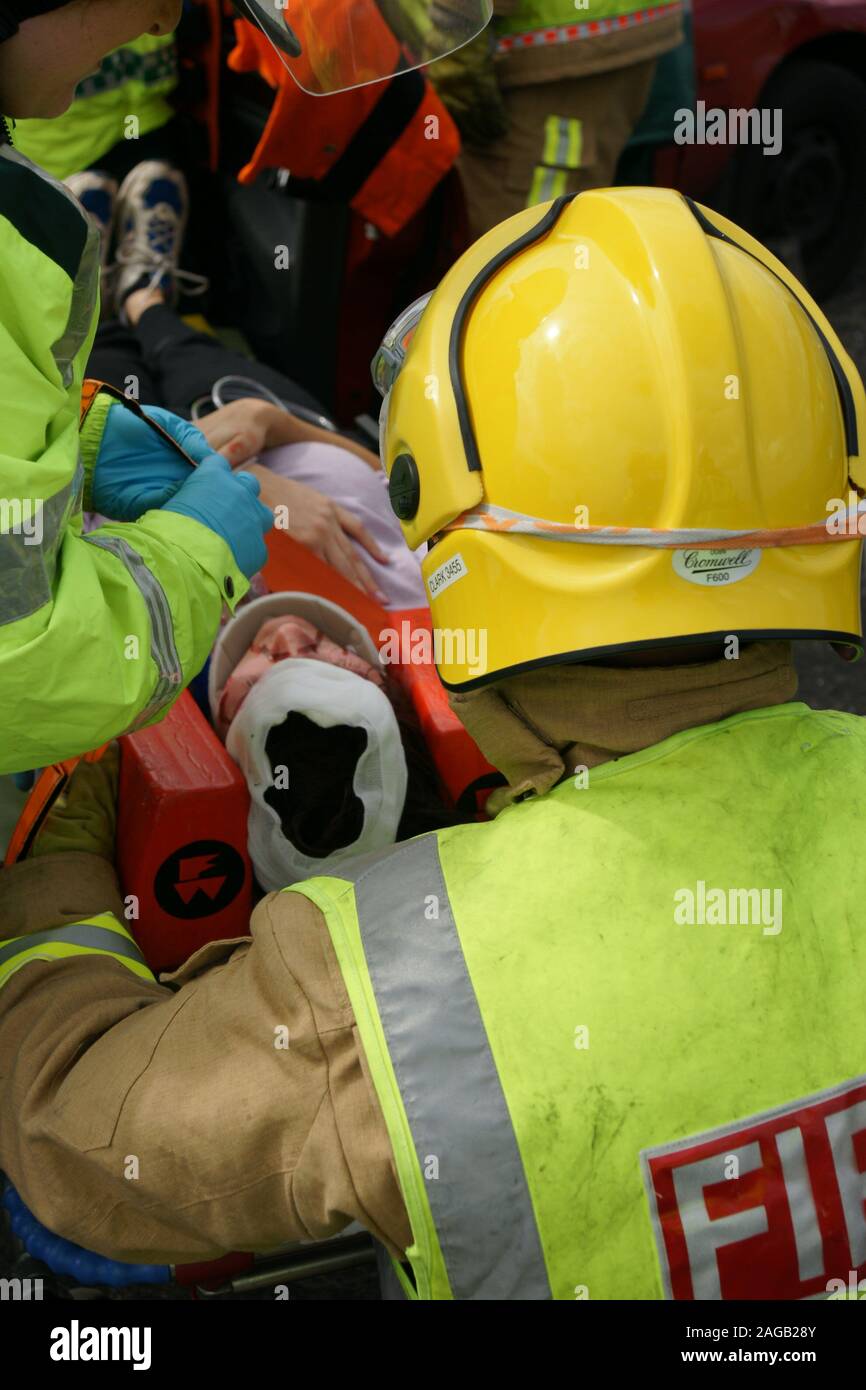 Katastrophe unfall notfall vorfall -Fotos und -Bildmaterial in hoher ...