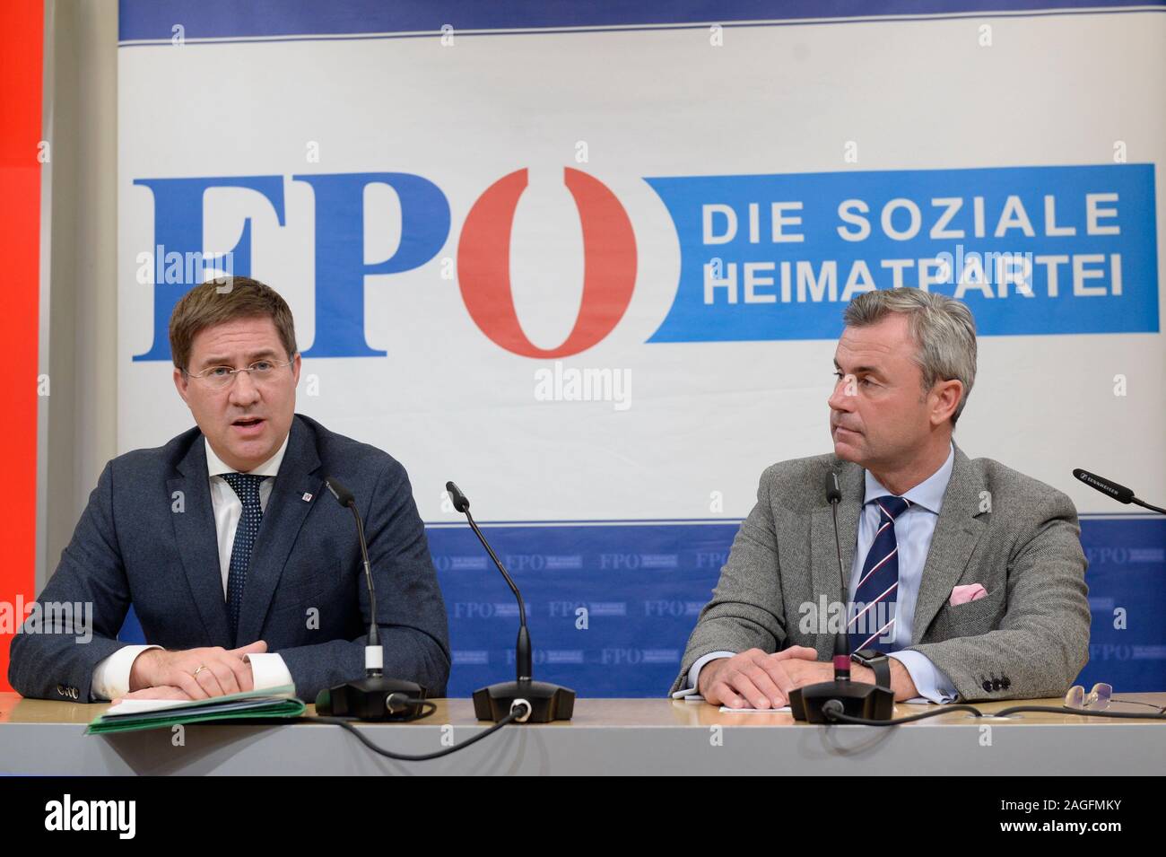 L r chairman -Fotos und -Bildmaterial in hoher Auflösung – Alamy