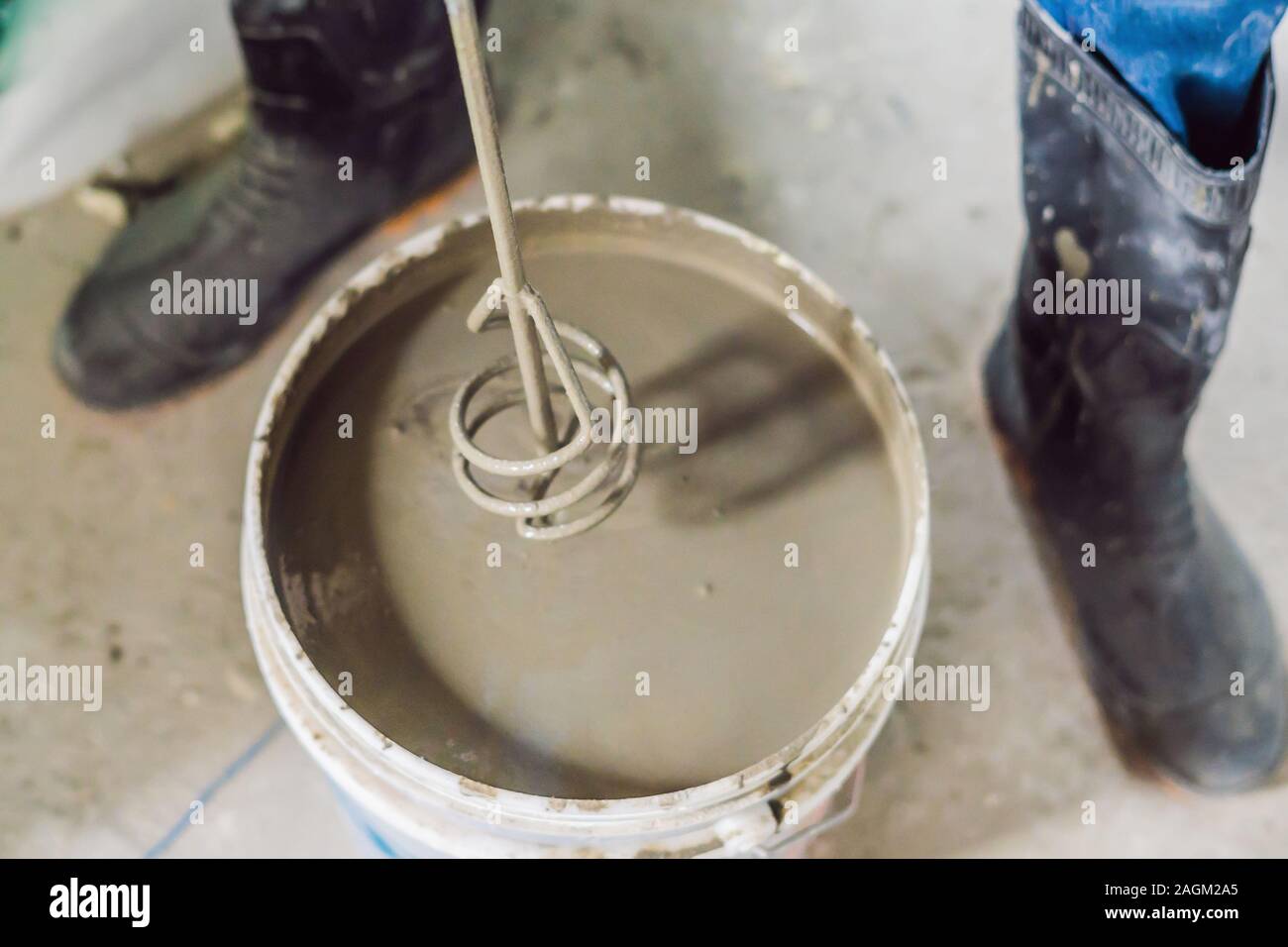 Making cement -Fotos und -Bildmaterial in hoher Auflösung – Alamy