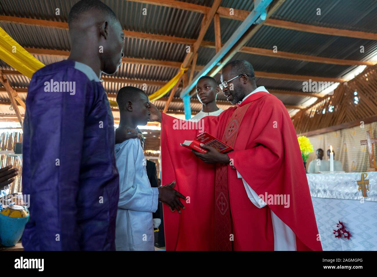 Christlicher segen -Fotos und -Bildmaterial in hoher Auflösung – Alamy