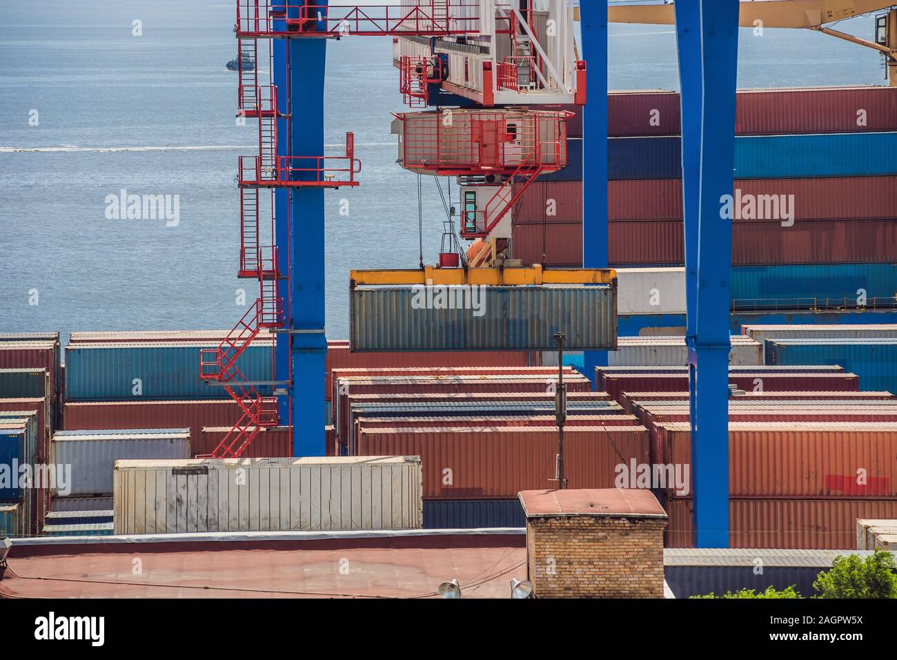 Container Lkw Verladung Stockfotos und -bilder Kaufen - Alamy