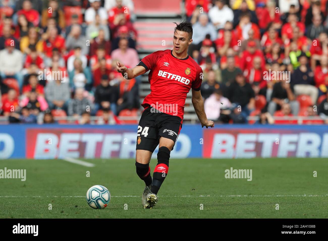 Palma de Mallorca, Spanien. 21 Dez, 2019. Martin Valjent (Mallorca) Fußball: Spanisch "La Liga ...