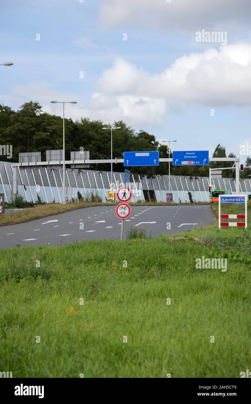 Utrecht amsterdam straße -Fotos und -Bildmaterial in hoher Auflösung ...