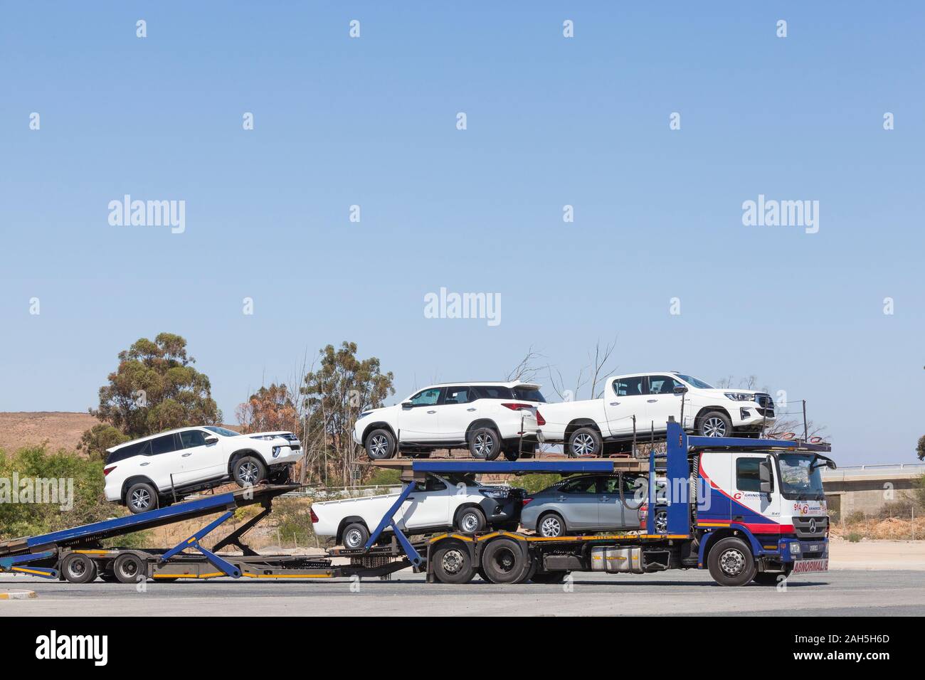 Car transporter africa -Fotos und -Bildmaterial in hoher Auflösung – Alamy