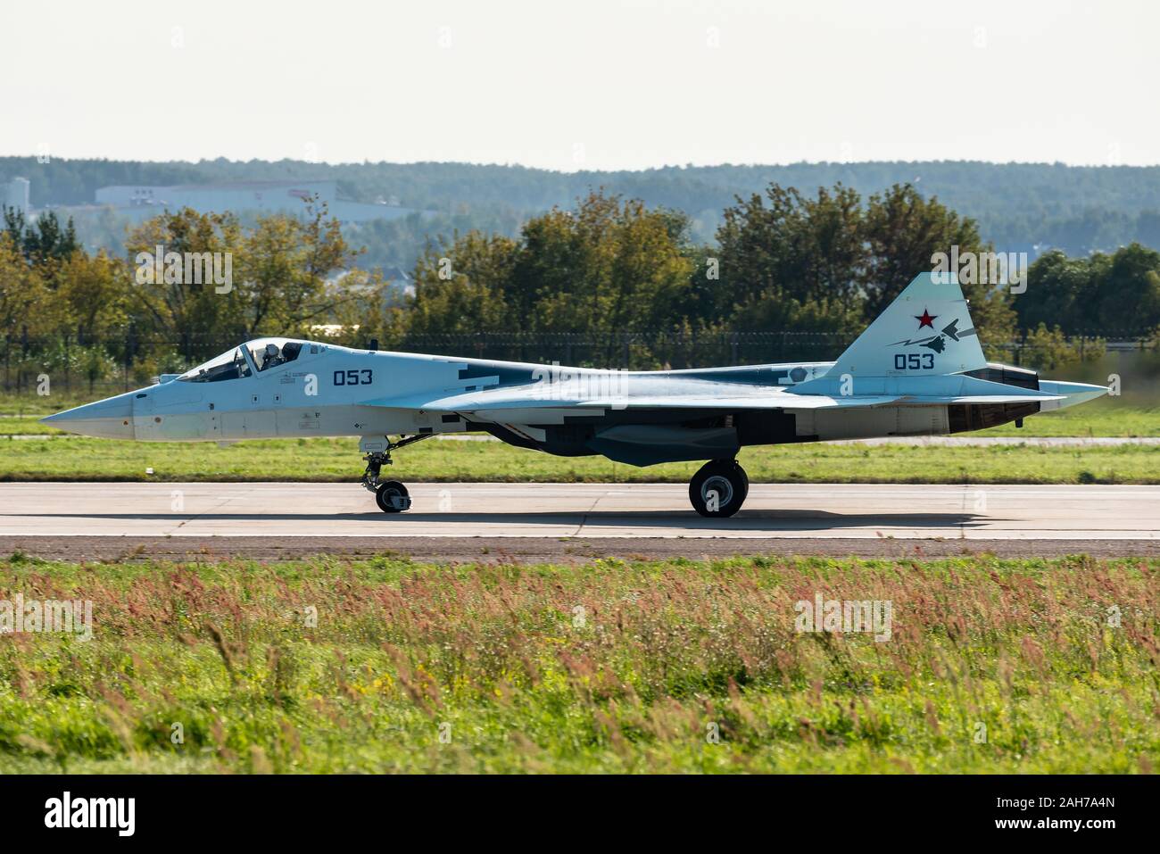 Die Suchoi Su-57 Stealth Fighter Jet der russischen Luftwaffe auf der ...