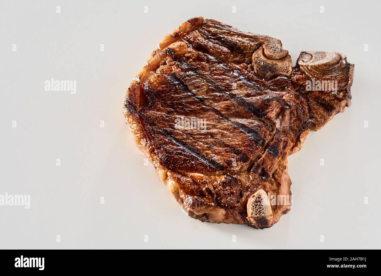 Knochen in ribeye -Fotos und -Bildmaterial in hoher Auflösung – Alamy