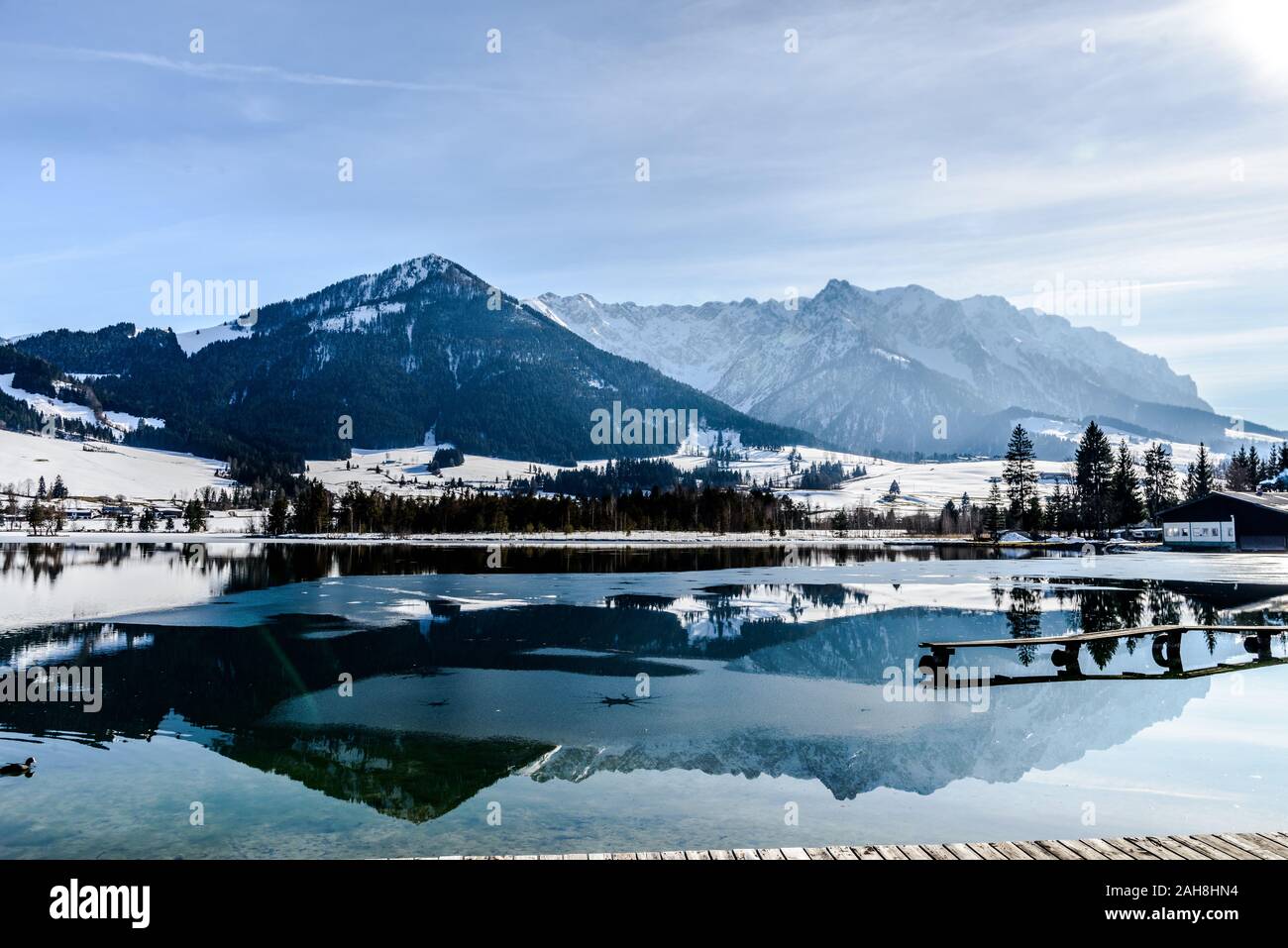 Kaisergebirge im hintergrund -Fotos und -Bildmaterial in hoher ...