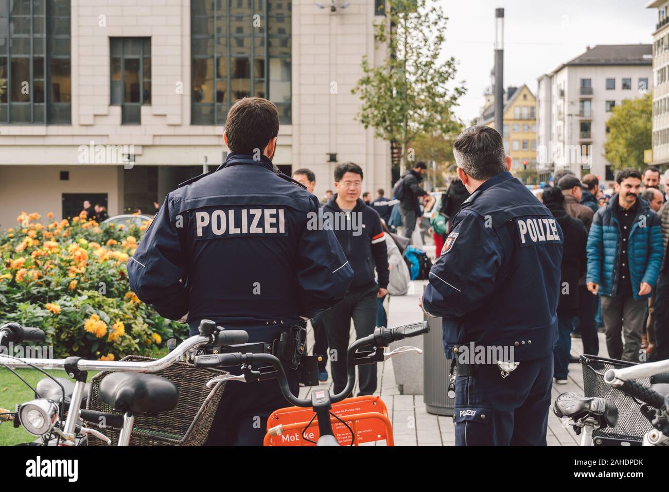 German Polizei Stockfotos und -bilder Kaufen - Seite 3 - Alamy