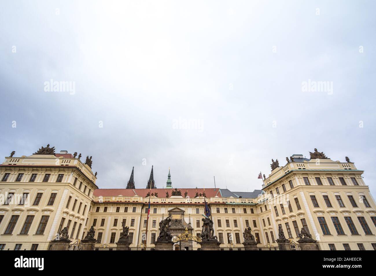 Novy kralovsky palac -Fotos und -Bildmaterial in hoher Auflösung – Alamy