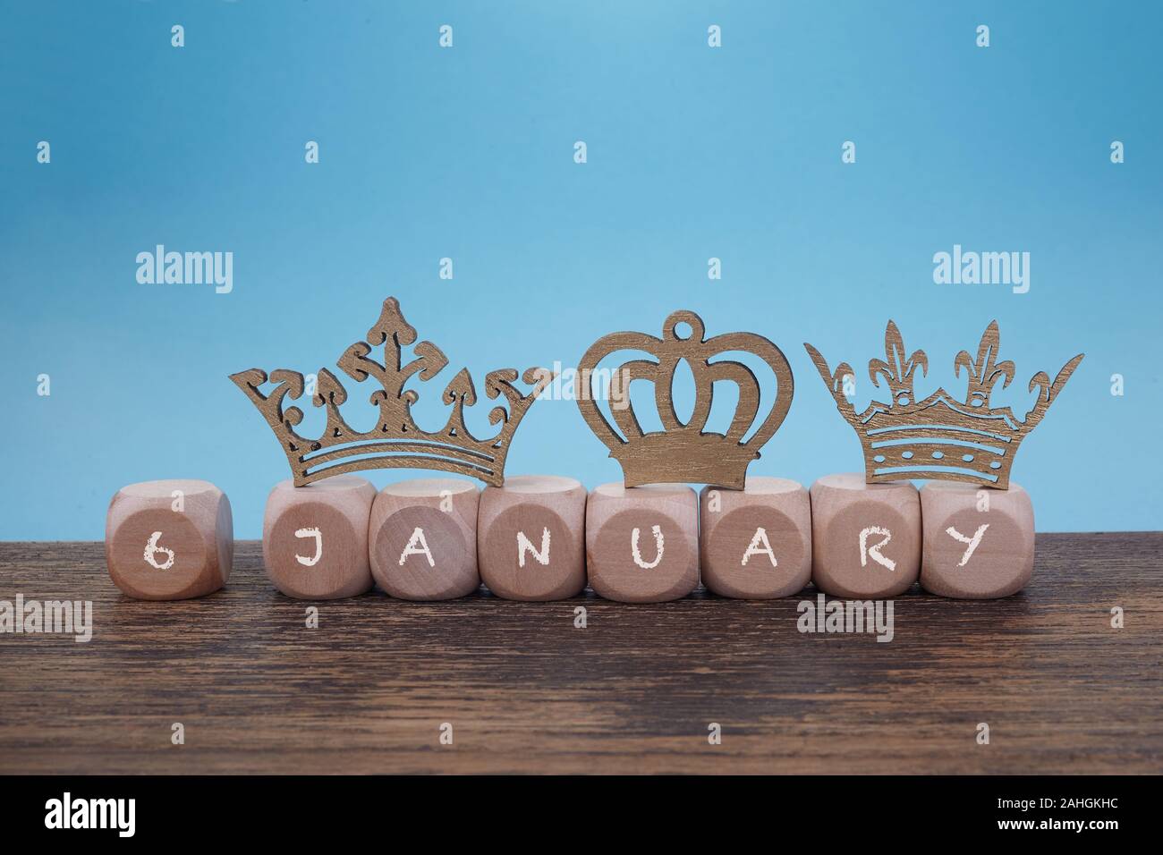 Zeichen mit drei kronen -Fotos und -Bildmaterial in hoher Auflösung – Alamy