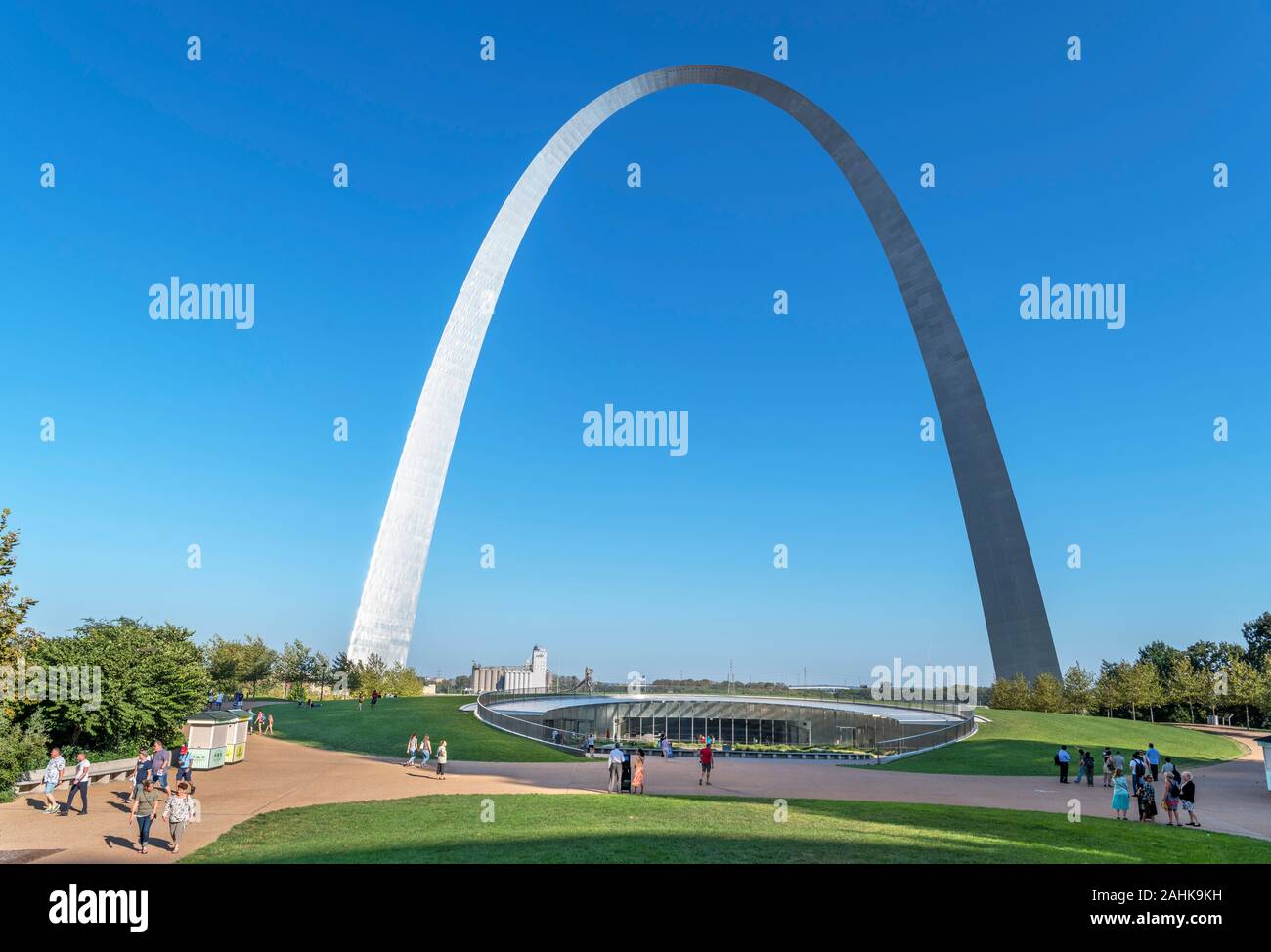 St louis gateway arch -Fotos und -Bildmaterial in hoher Auflösung – Alamy