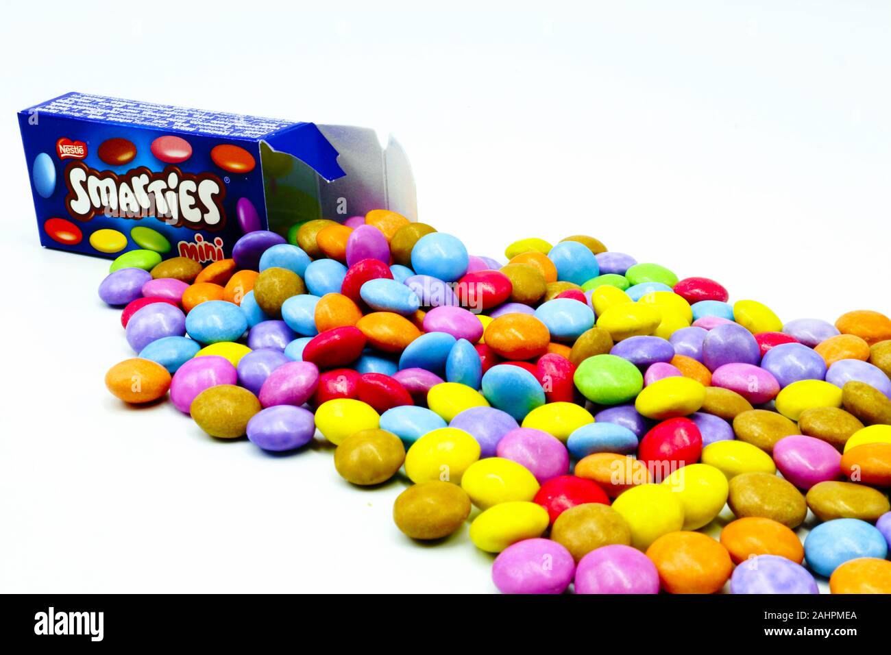 Tube of smarties -Fotos und -Bildmaterial in hoher Auflösung – Alamy