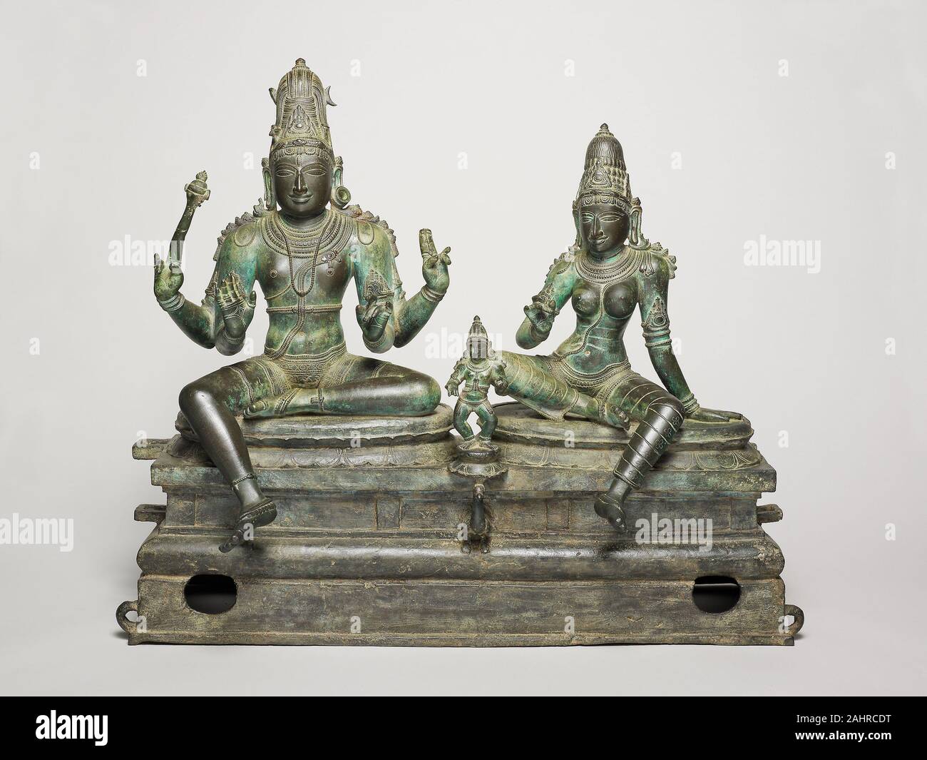 Gott Shiva und Göttin Uma sitzt mit ihrem Sohn, Skanda (Somaskanda ...