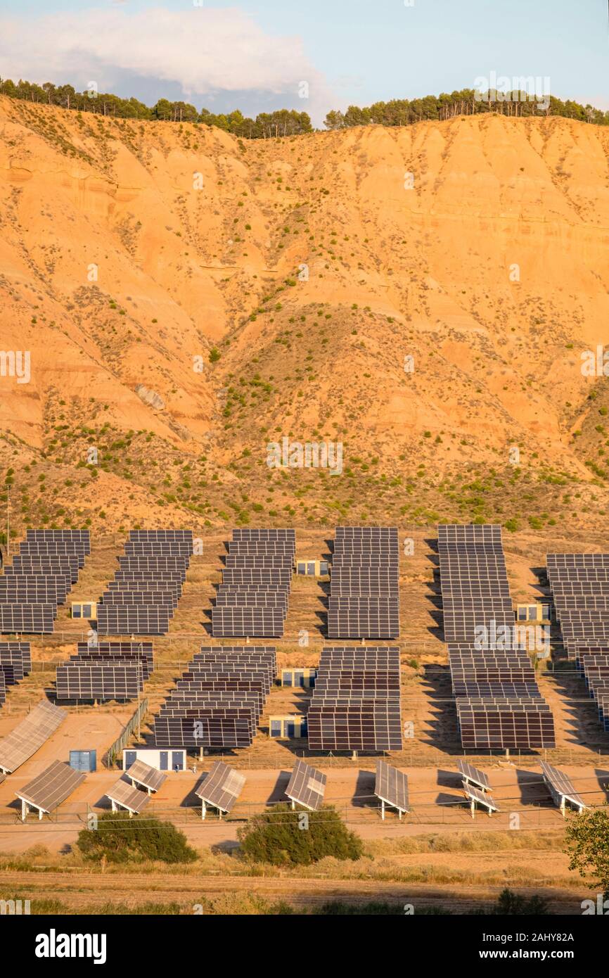 Solarpark spanien -Fotos und -Bildmaterial in hoher Auflösung – Alamy
