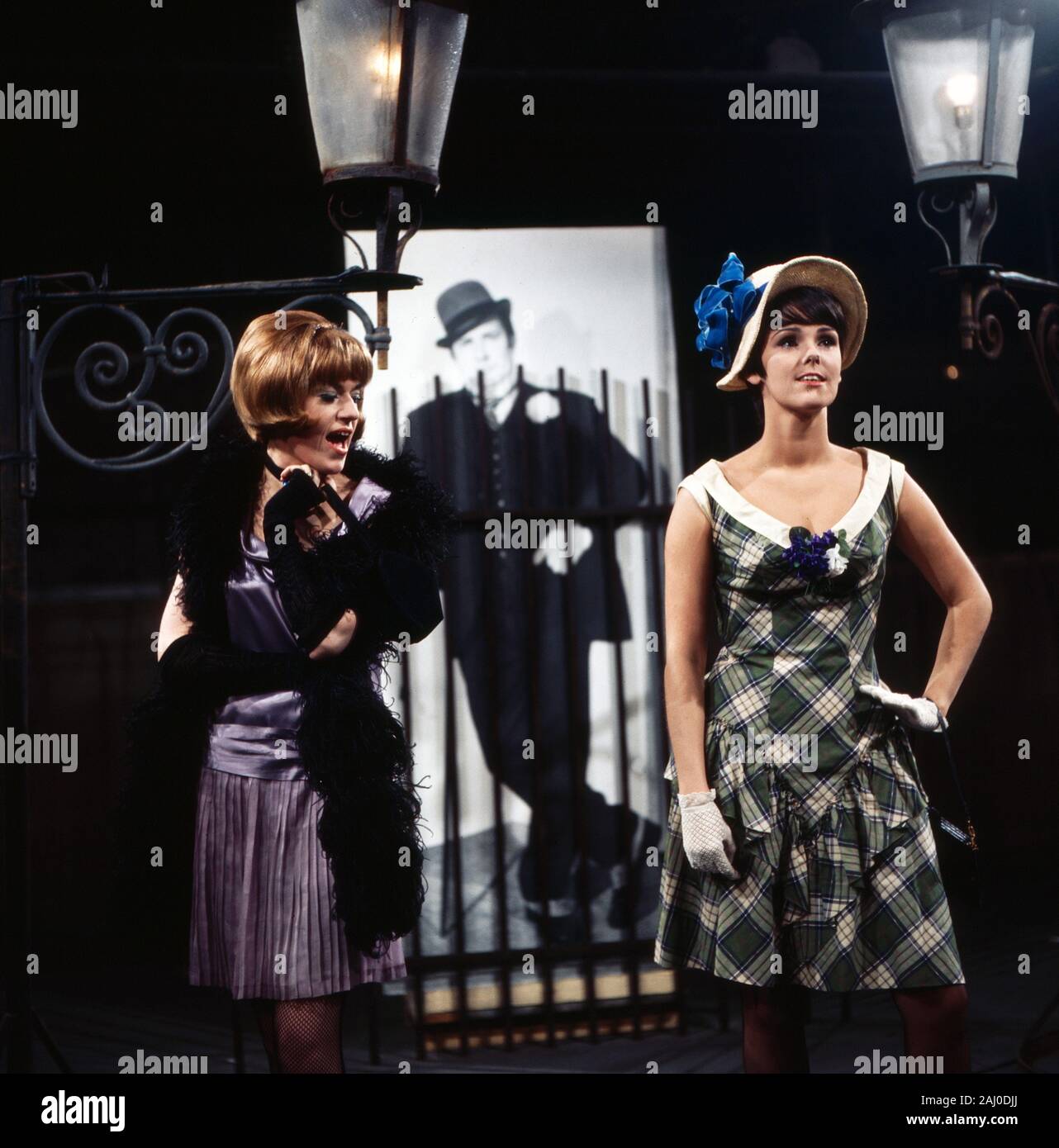 Und der Haifisch, der hat Zähne - Kurt Weill in Berlin, Deutschland ...