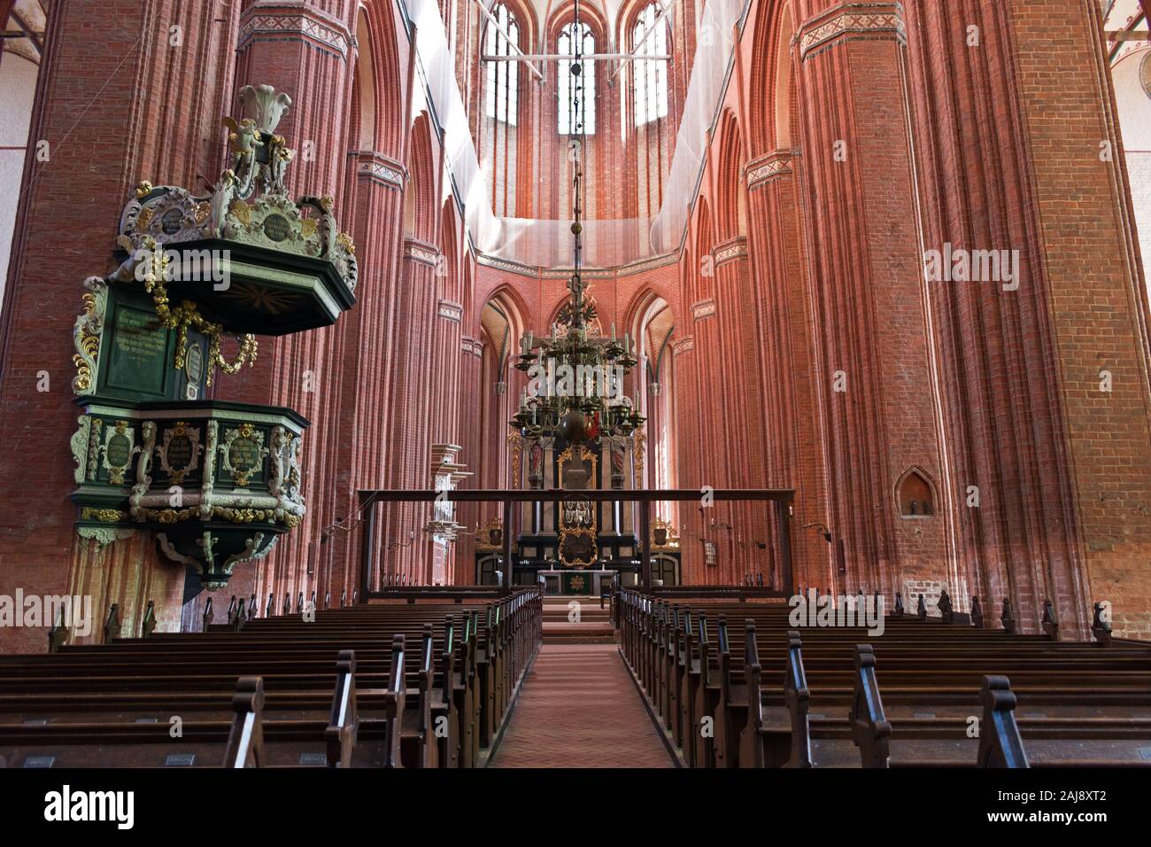 Gotische und barocke kirche des heiligen nicolas -Fotos und ...