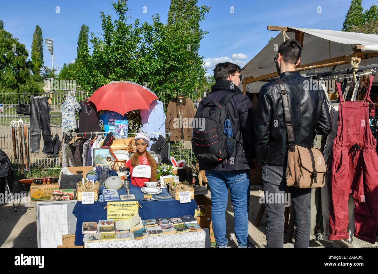 Mauerpark markt berlin -Fotos und -Bildmaterial in hoher Auflösung – Alamy