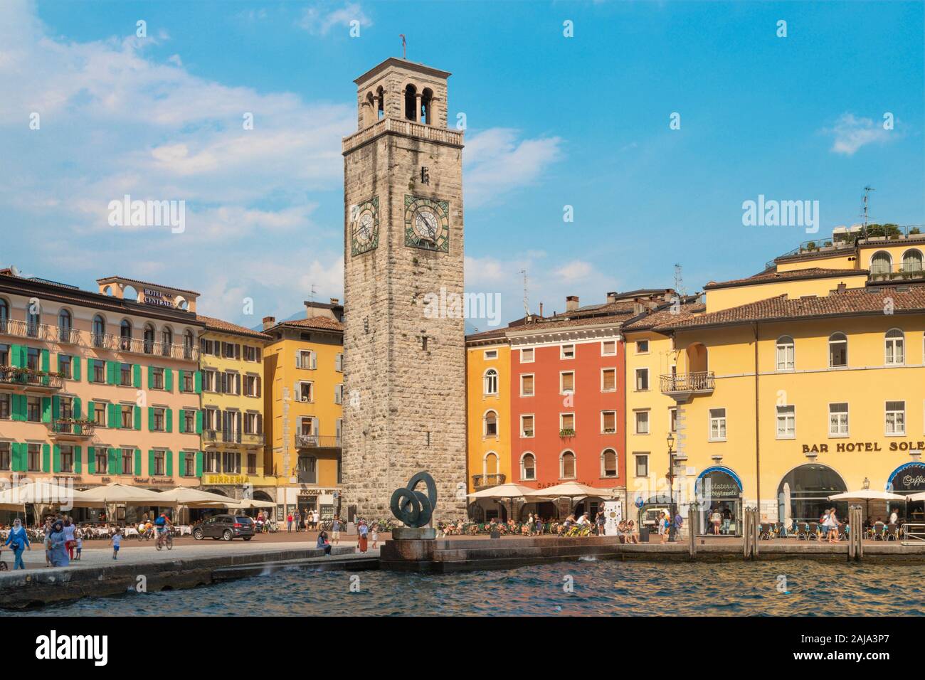 Garda Stadt Stockfotos und -bilder Kaufen - Alamy