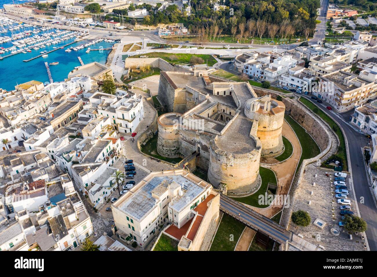 Schloss von otranto -Fotos und -Bildmaterial in hoher Auflösung – Alamy