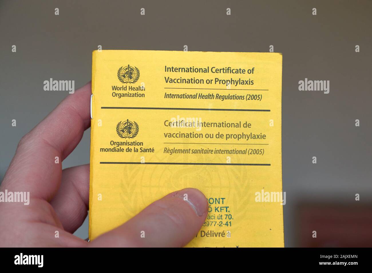 Impfnachweis Vorlegen Stockfotos und -bilder Kaufen - Alamy