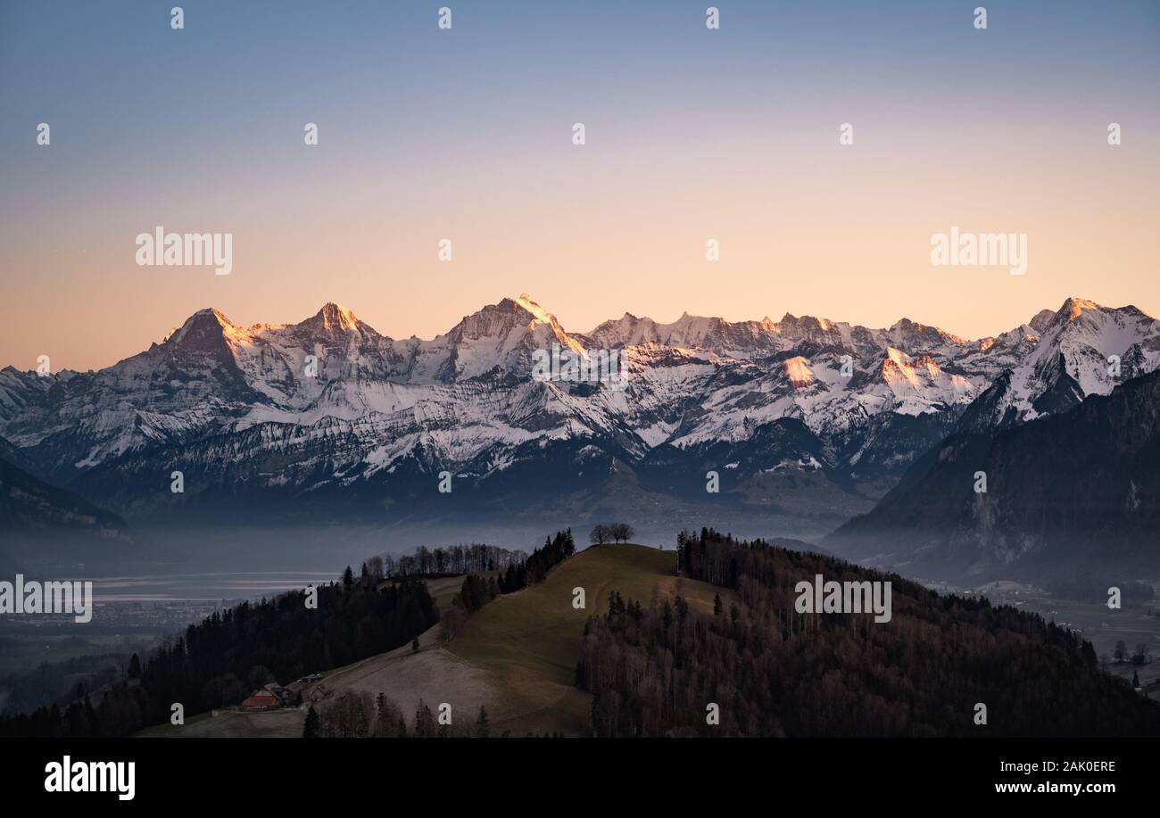 Gipfel des eiger -Fotos und -Bildmaterial in hoher Auflösung – Alamy