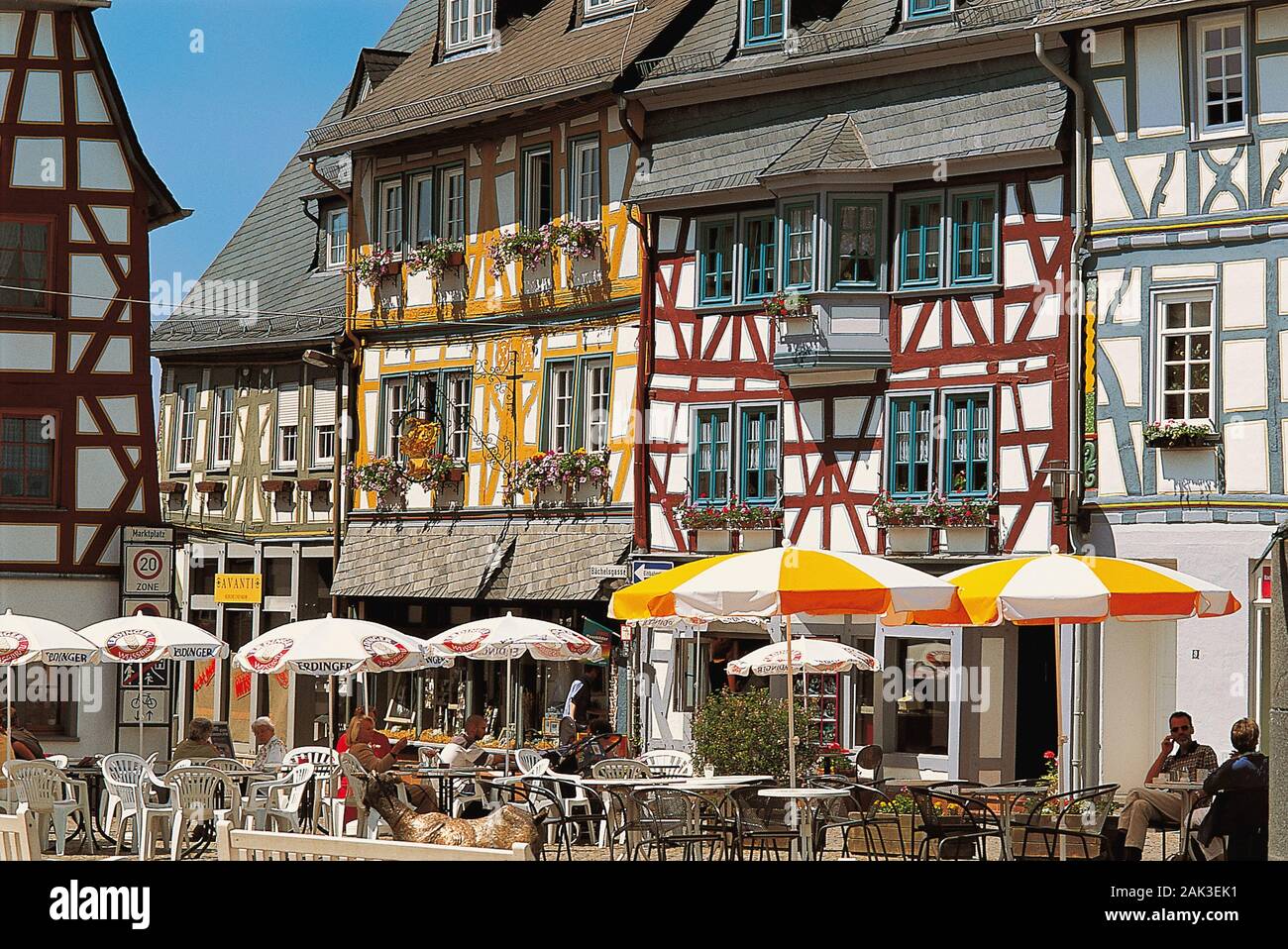Der Marktplatz in der Altstadt von Bad Camberg, Deutschland ...