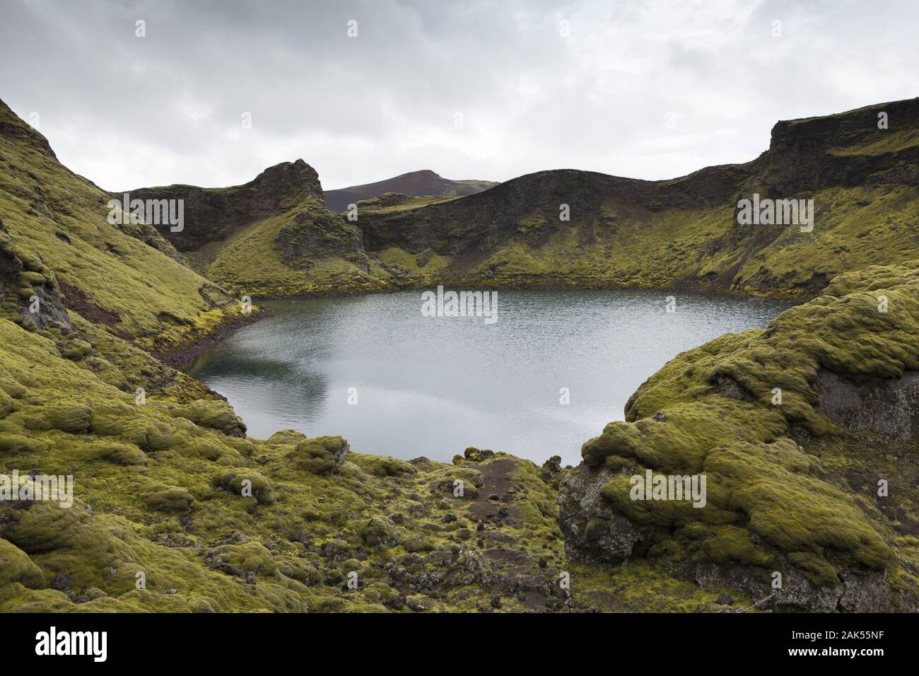 Islaendisches Hochland: Vulkansee bin Tjarnargigur-Krater, Insel ...