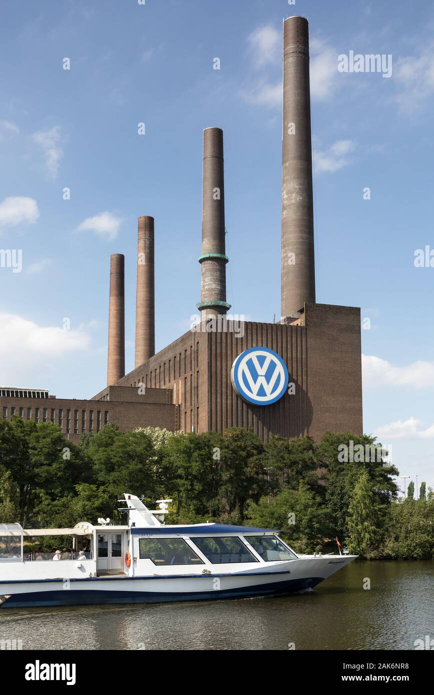 Wolfsburg: Volkswagenwerk, Stammwerk der VW AG, Lueneburger Heide | Verwendung weltweit ...