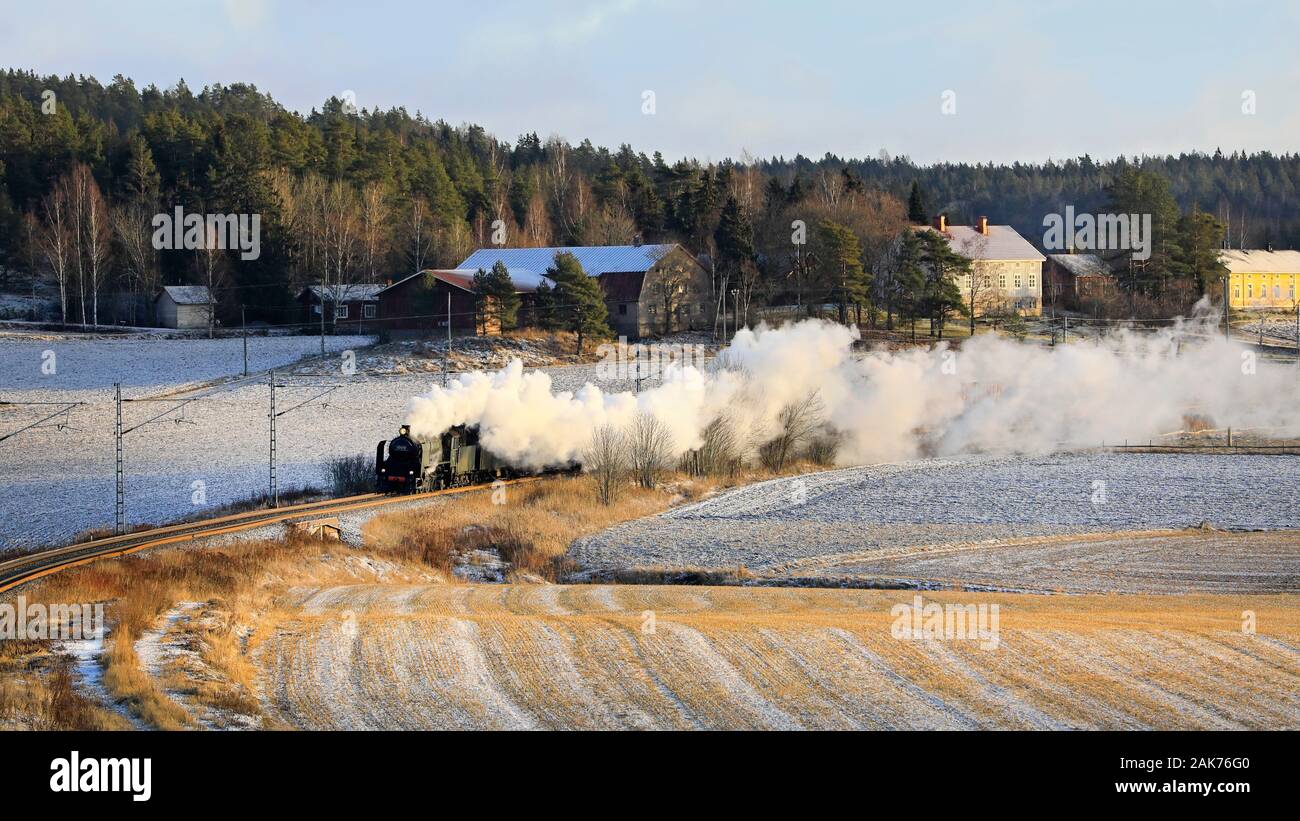 Dampflok im winter -Fotos und -Bildmaterial in hoher Auflösung – Alamy